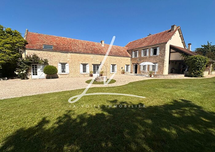 Vieux-Fumé : Maison 9 pièces à vendre