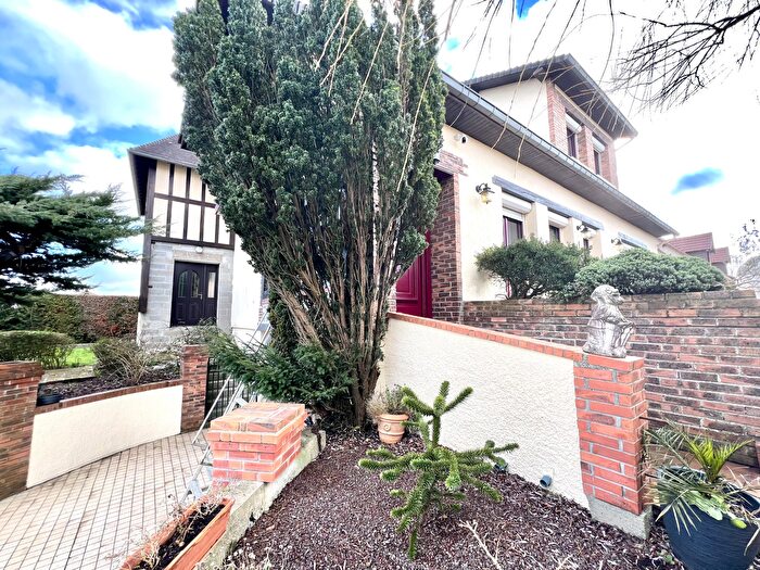 Maison à vendre - La Mailleraye-sur-Seine - 7 pièces - 5 chambres