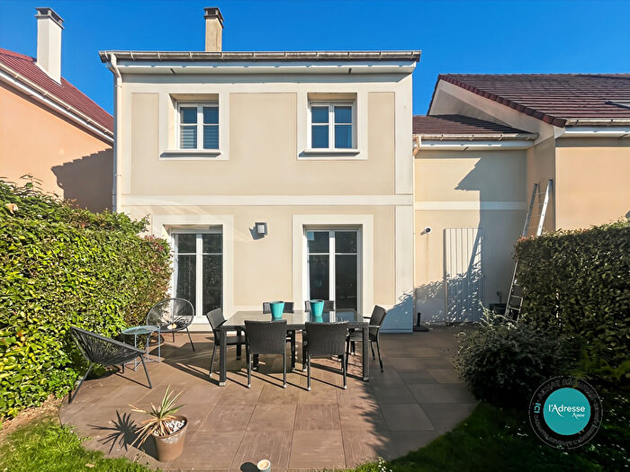 Maison 6 pièces à Lisses, à vendre