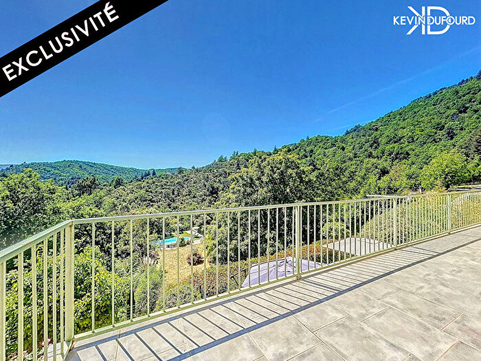 Maison à vendre - Vals-les-Bains - 11 pièces - 6 chambres