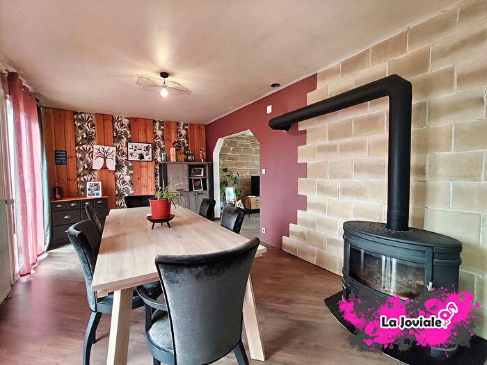 Fontaine-lès-Luxeuil : Maison 5 pièces à vendre