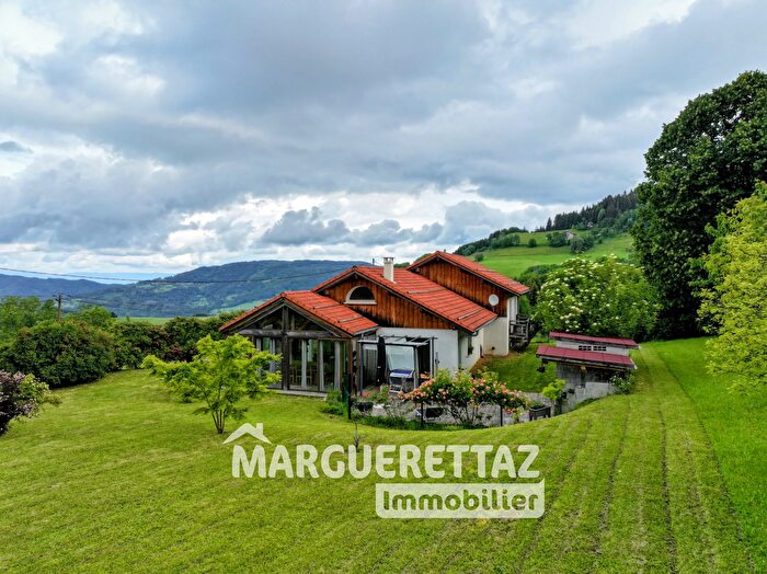Maison 5 pièces à Bogève, à vendre
