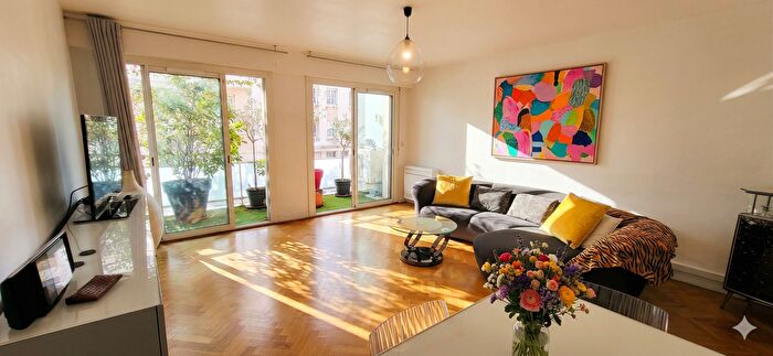 Appartement à vendre - Marseille e , Perier - 3 pièces - 2 chambres