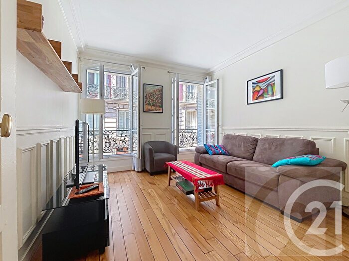 Paris 18ème, Grandes Carrières, Clichy : Appartement 2 pièces à vendre