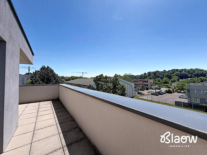 Meyzieu, Centre-ville : Appartement 4 pièces à vendre