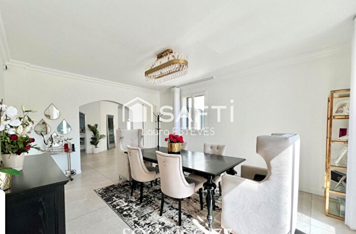 Maison à vendre - Chelles, Les Coudreaux - 6 pièces - 4 chambres