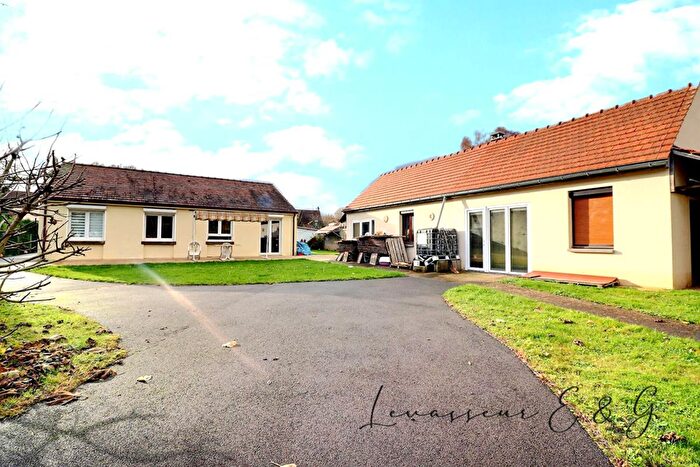 Maison à vendre - Mouy - 7 pièces - 4 chambres