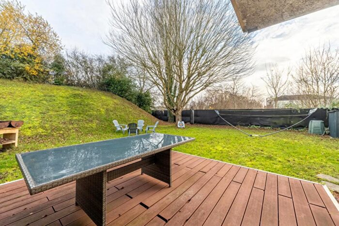 Maison à vendre - Cergy, Les Hauts-de-Cergy - 4 pièces - 3 chambres