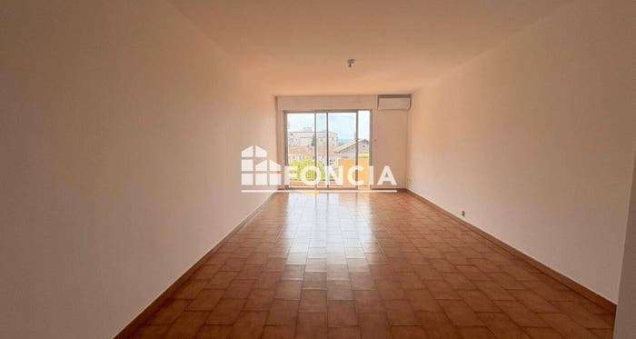 Legue-Pous du Plan, Carpentras : Appartement 2 pièces à louer