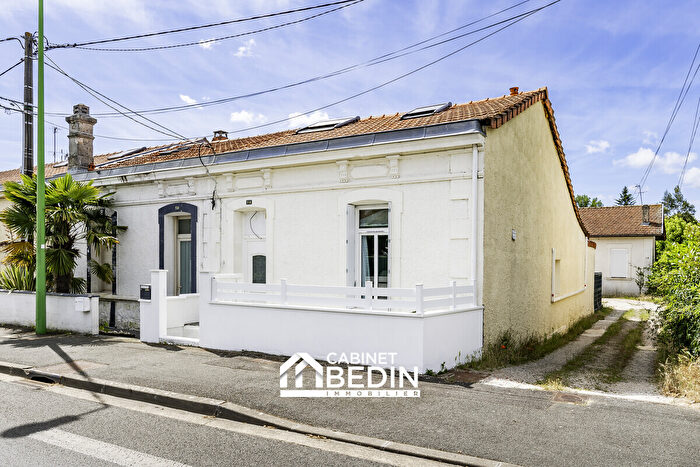 Maison 5 pièces à Saint-Médard-en-Jalles, Centre-ville, à vendre