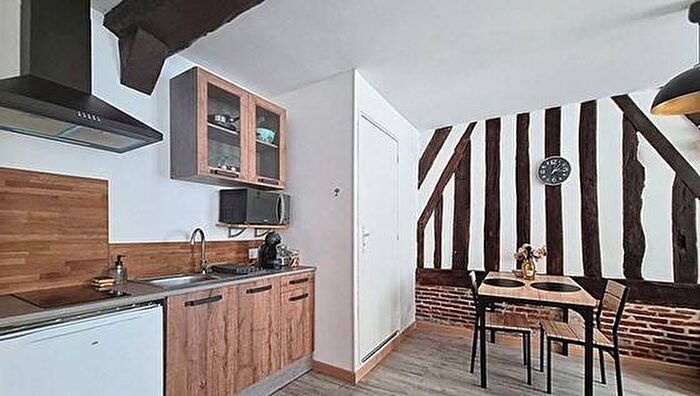 Centre Ville, Pont-Audemer : Appartement 2 pièces à louer