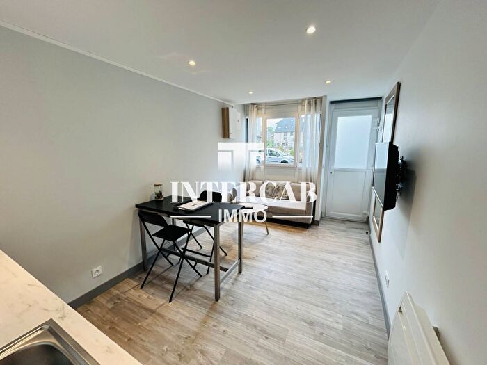 Appartement à louer - Barbâtre-Saint Remy-Verrerie, Reims - 2 pièces - 1 chambre