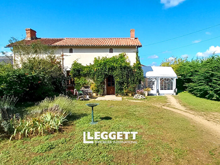 Maison à vendre - Guesnes - 4 pièces - 2 chambres