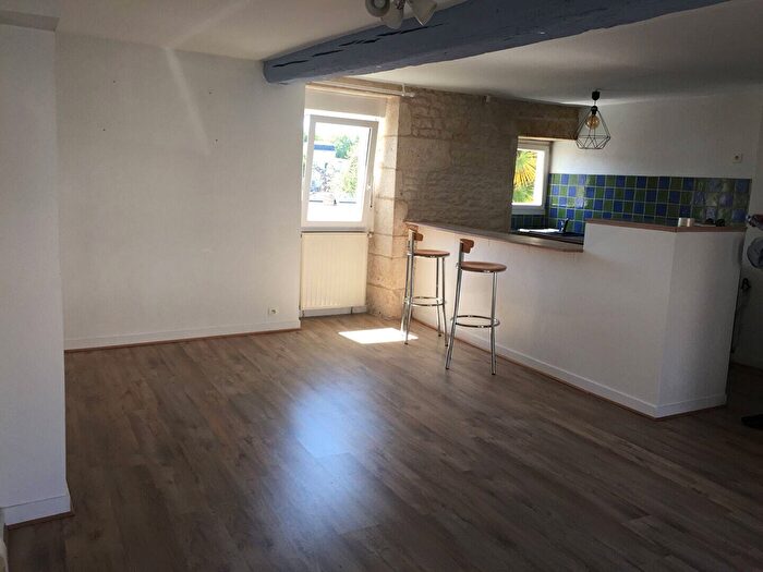 Maison à louer - Centre Ville, Niort - 3 pièces - 1 chambre