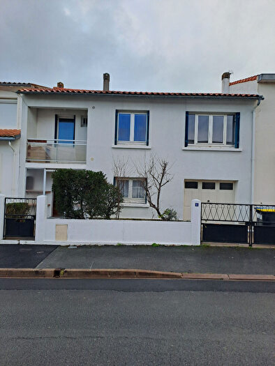 Maison à louer - La Rochelle, Mireuil, Saint-Maurice - 4 pièces - 3 chambres