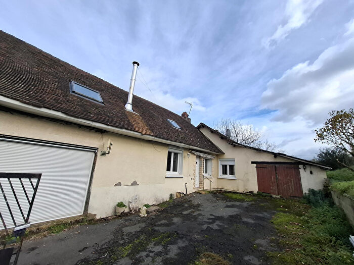 Maison à vendre - Saint-Yrieix-la-Perche - 6 pièces - 4 chambres