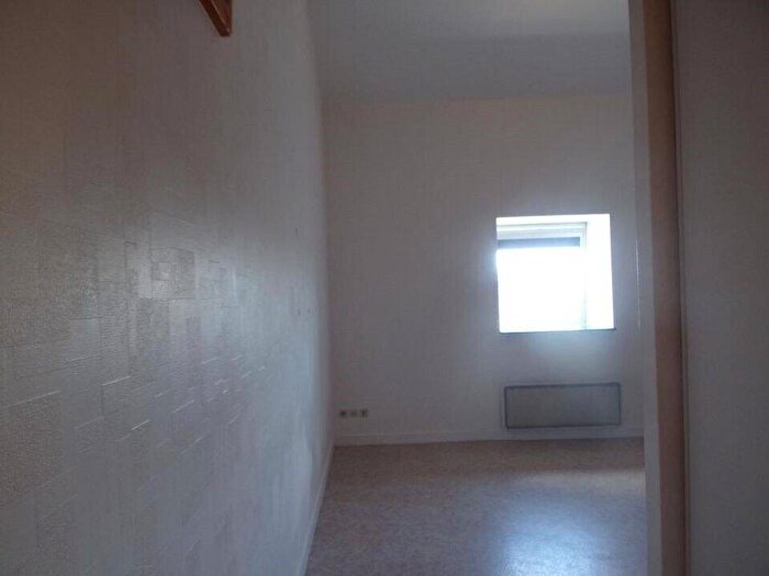 Descartes, Champs-sur-Marne : Appartement 1 pièce à louer