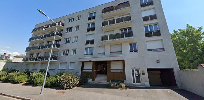 Appartement à louer - Pithiviers - 3 pièces - 2 chambres