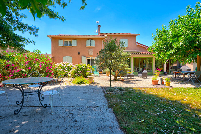 Maison à vendre - Saint-Priest, Revaison - 7 pièces - 5 chambres