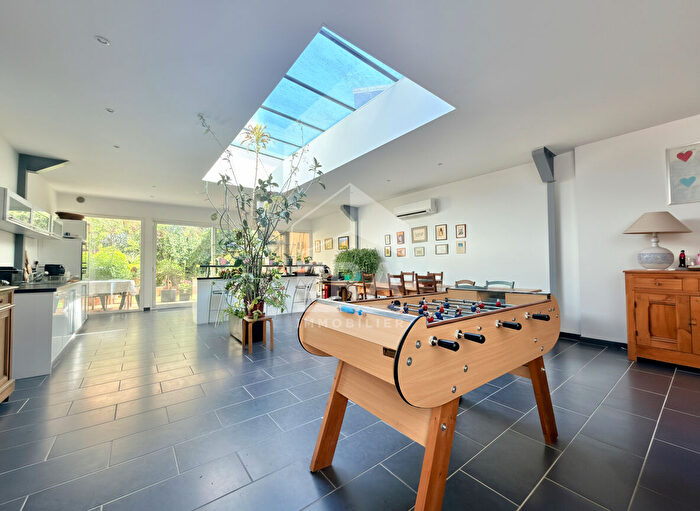 Maison 4 pièces à Villeurbanne, Charmettes, à vendre