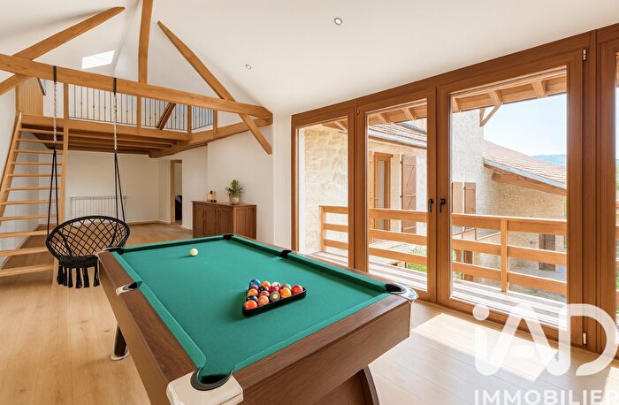 Maison à vendre - Bénonces - 10 pièces - 8 chambres