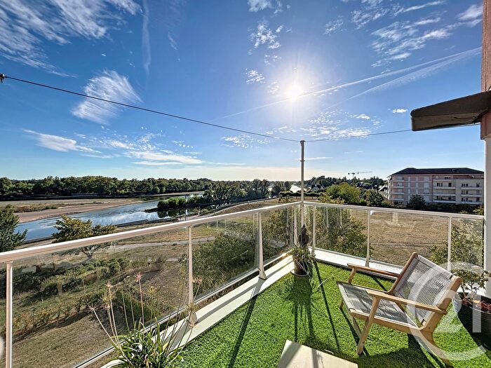 Saint-Jean-de-Braye, Ouest : Appartement 4 pièces à louer