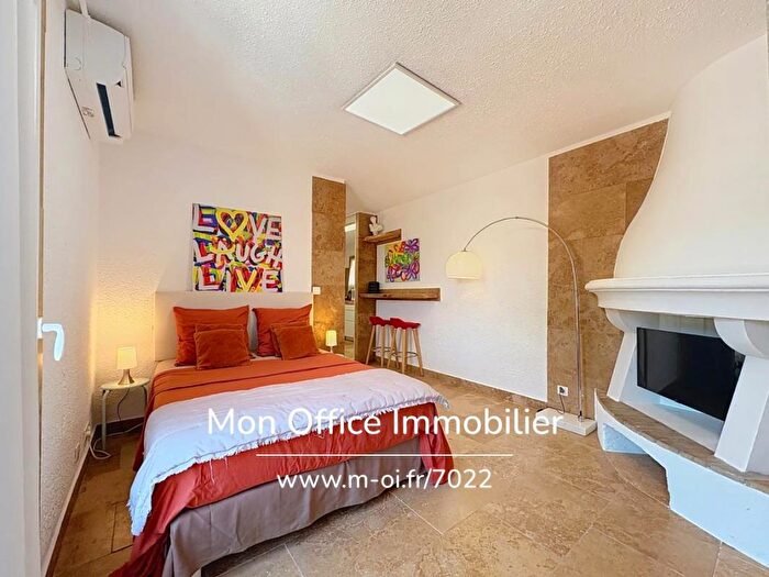 Saint-Tropez, Saint-Antoine, Saint-Claude, Route des Carles : Appartement 1 pièce à vendre