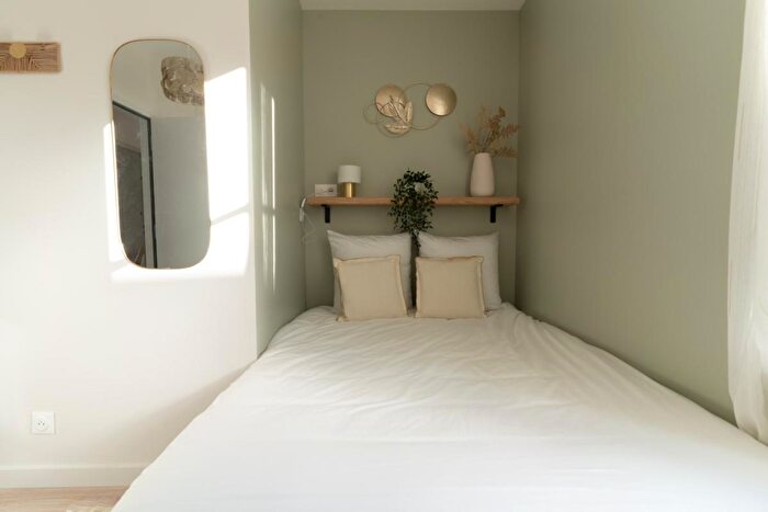 Appartement à louer - Orléans, Cathédrale, Jeanne dArc - 1 pièce