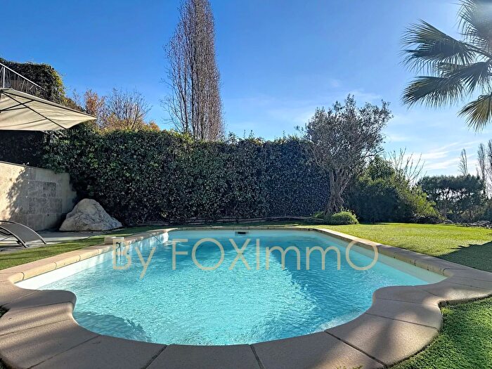 Maison à vendre - Saint-Paul-de-Vence - 5 pièces - 3 chambres