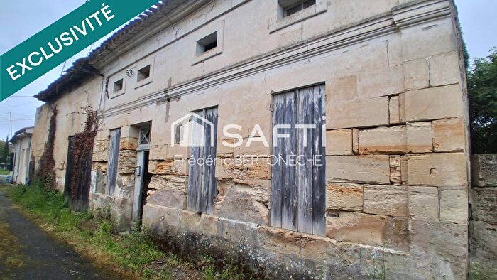 Maison 4 pièces à vendre à Saint-Médard-de-Guizières