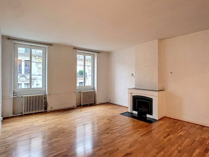 Roanne, Centre-ville, Varenne : Appartement 3 pièces à louer