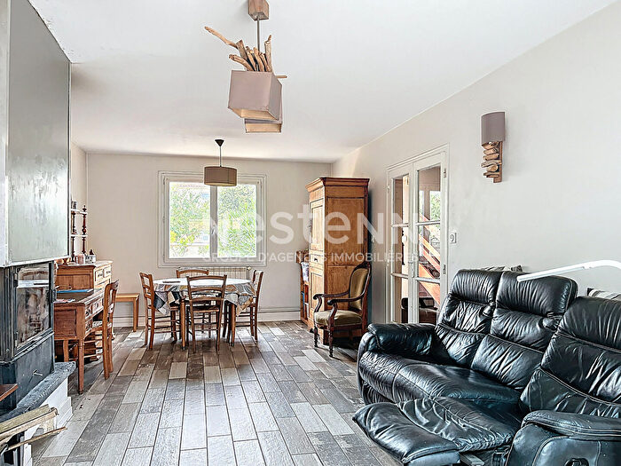 Maison à vendre - Fontenay-le-Comte, Les Moulins, La Gare - 5 pièces - 3 chambres