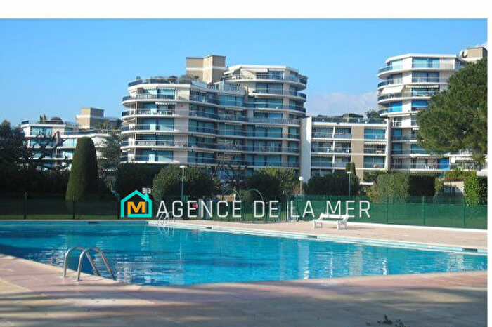 Mandelieu-la-Napoule, La Napoule : Appartement 4 pièces à vendre