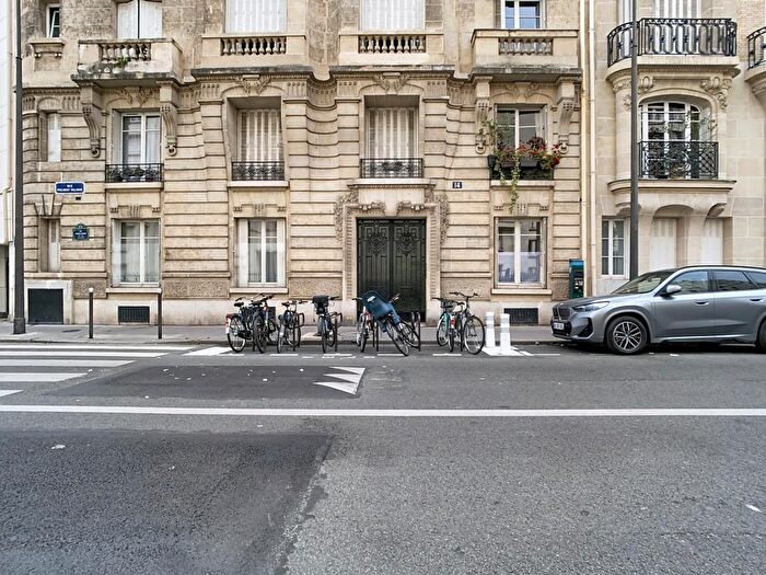 Paris 17ème, Pereire : Appartement 3 pièces à vendre