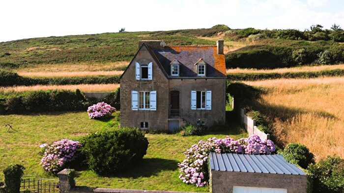 Ploéven - Maison 7 pièces à vendre