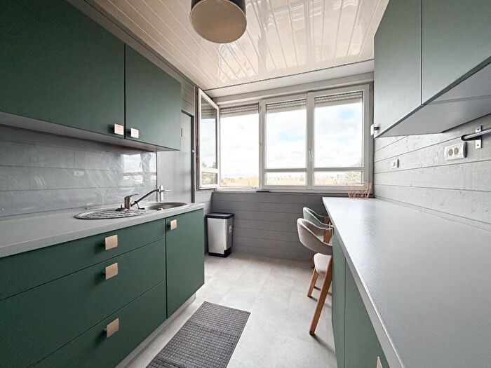 Saint-Herblain, Nord : Appartement 4 pièces à vendre