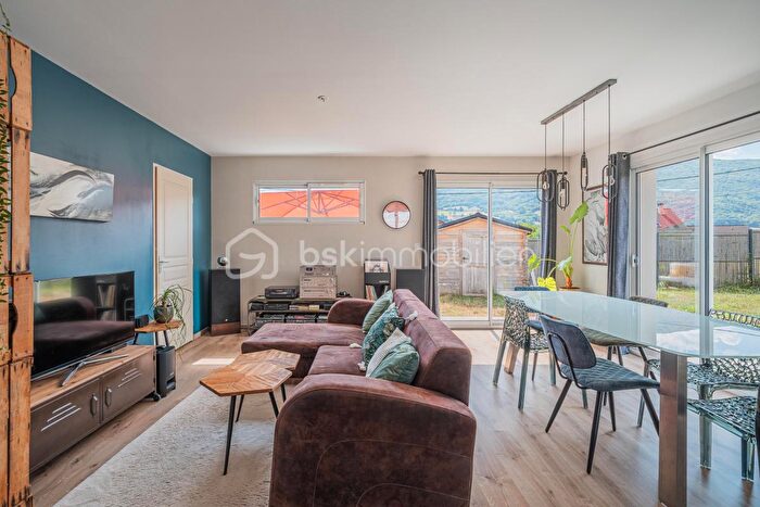 Val-de-Fier : Maison 5 pièces à vendre