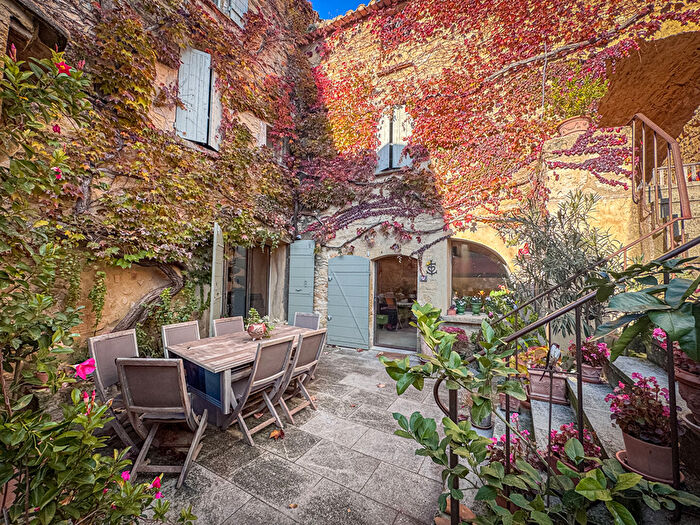 Maison à vendre - Pujaut - 6 pièces - 5 chambres