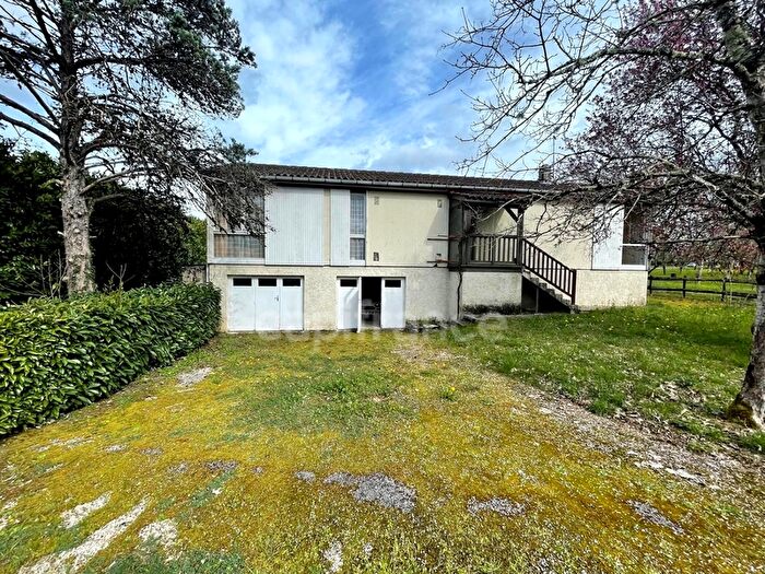 Maison à vendre - Saint-Michel-de-Bannières - 4 pièces - 3 chambres