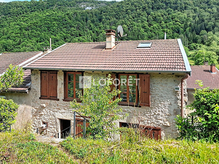 Maison 5 pièces à Matafelon-Granges, à vendre