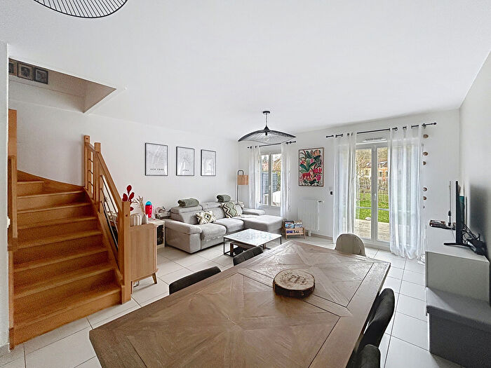 Maison à vendre - Orgeval - 5 pièces - 4 chambres