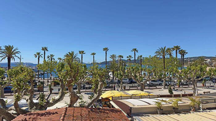 Appartement 3 pièces à vendre à Le Lavandou, Centre-ville, Plage du Lavandou, Pointe Pilon