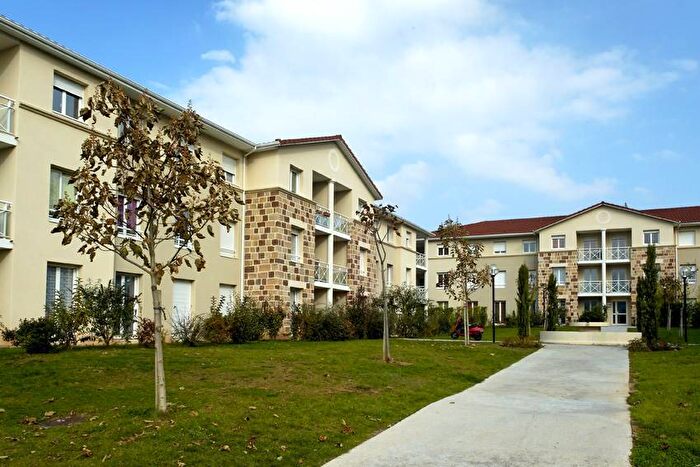 Appartement à louer - Saint-Pantaléon-de-Larche - 3 pièces - 2 chambres