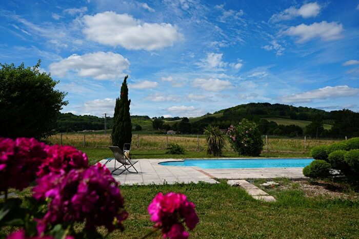 Clairac : Maison 8 pièces à vendre