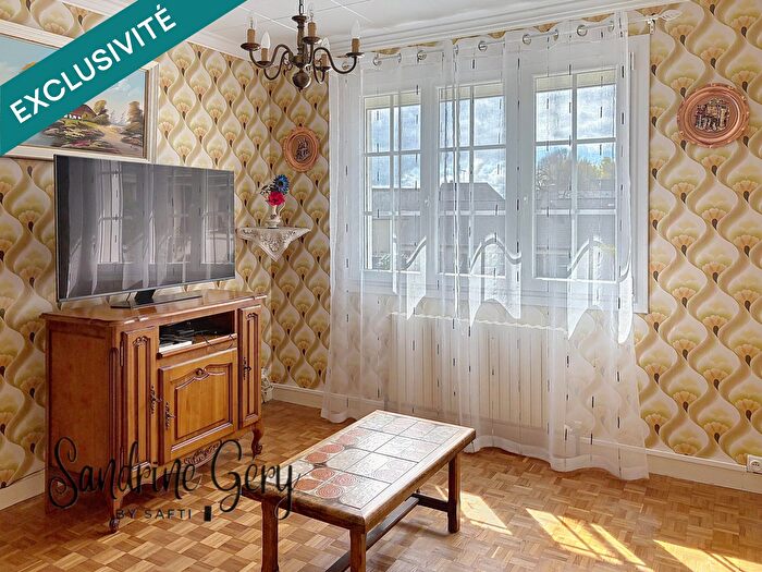 Maisons à vendre et appartements à louer - 2