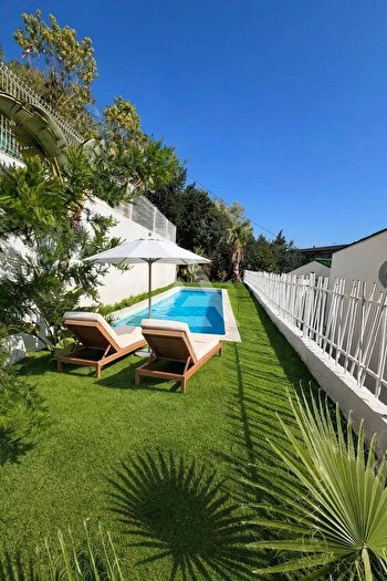 Maison à louer - Cap-dAil - 5 pièces - 3 chambres