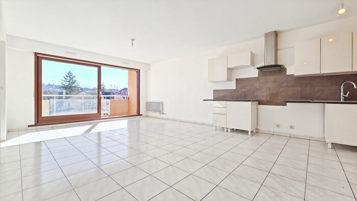 Appartement à vendre - Annemasse, Centre-ville - 4 pièces - 3 chambres