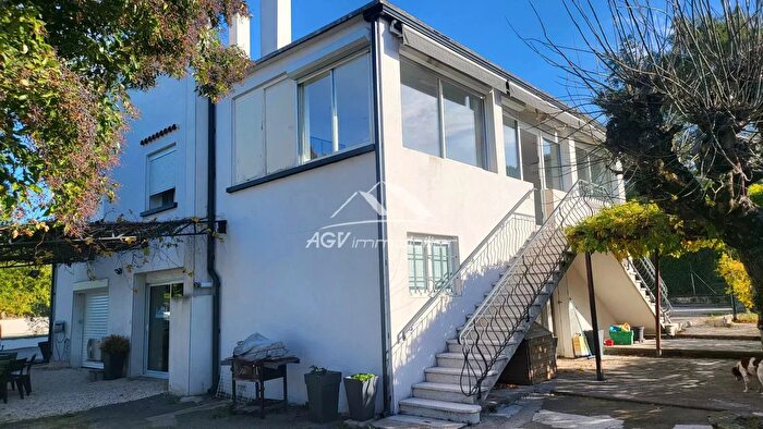 Alès, Le Rieu : Maison 8 pièces à louer