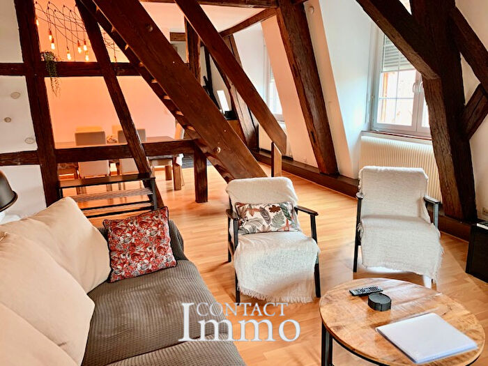 Appartement à louer - Colmar, Centre-ville - 3 pièces - 2 chambres