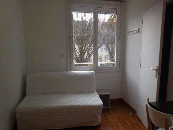 Appartement à louer - Quartiers Sud-Ouest, Sainte-Thérèse - 1 pièce